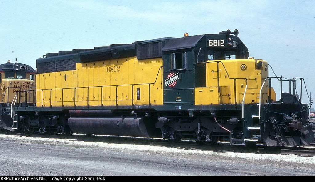 CNW 6812